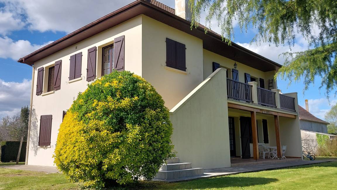 100 M² Maison De Vacances ∙ 3 Chambres ∙ 6 Personnes - Navarrenx