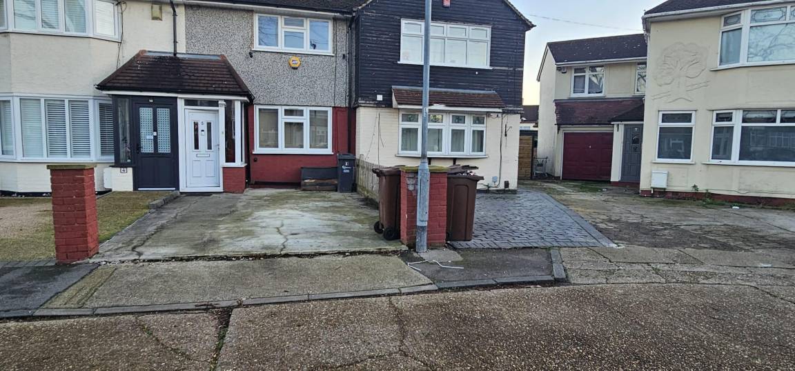 70 M² House ∙ 2 Bedrooms ∙ 4 Guests - Londra
