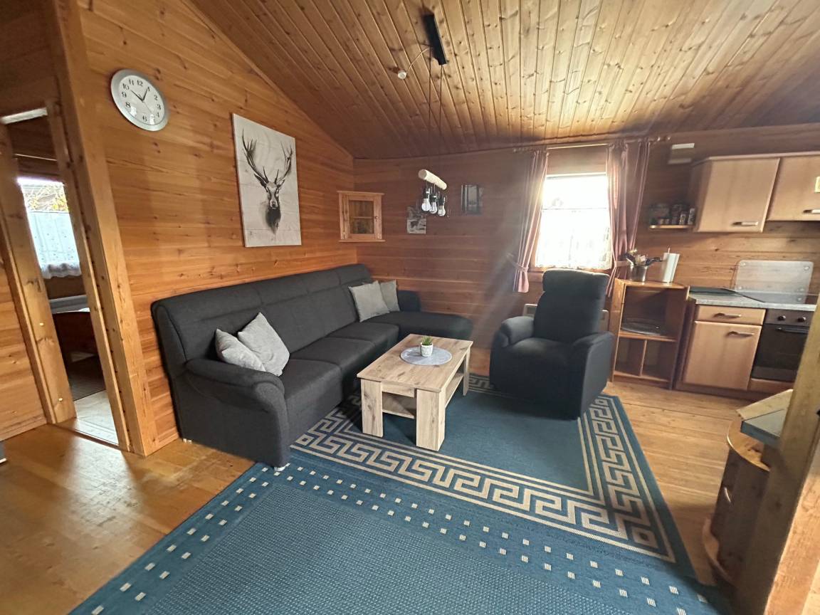 60 M² Ferienhaus ∙ 2 Schlafzimmer ∙ 5 Gäste - Viechtach