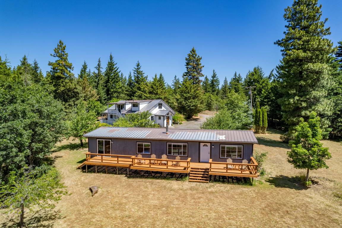 139 M² House ∙ 2 Bedrooms ∙ 6 Guests - Klickitat, WA