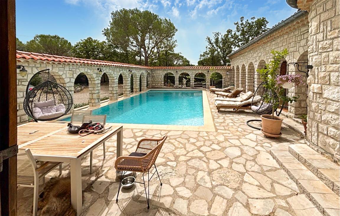 340 M² House ∙ 7 Bedrooms ∙ 14 Guests - Grasse