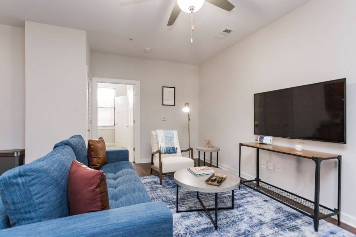 Apartment ∙ 1 Bedroom ∙ 4 Guests - Nashville, TN