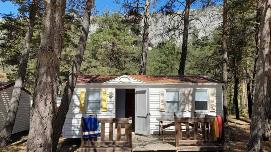 28 M² Camping ∙ 2 Chambres ∙ 6 Personnes - Puget-Théniers