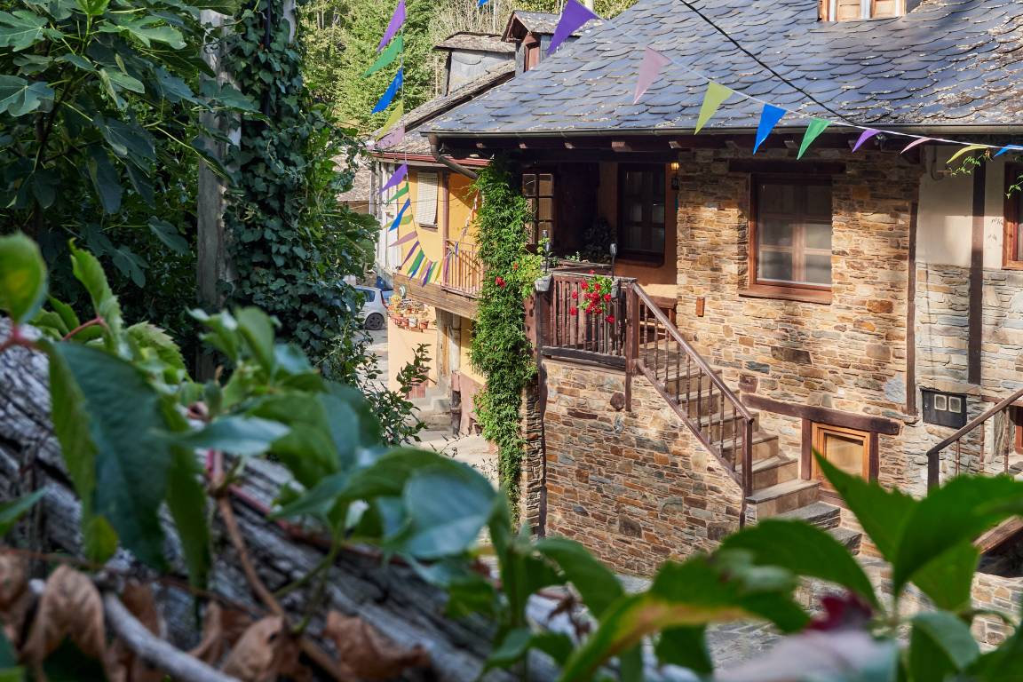 40 M² Maison De Vacances ∙ 2 Chambres ∙ 4 Personnes - Ponferrada
