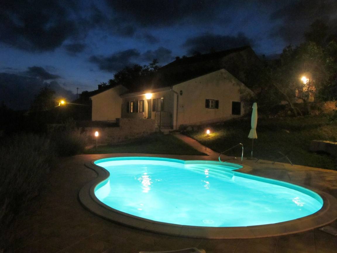 150 M² Ferienhaus ∙ 3 Schlafzimmer ∙ 6 Gäste - Novi Vinodolski