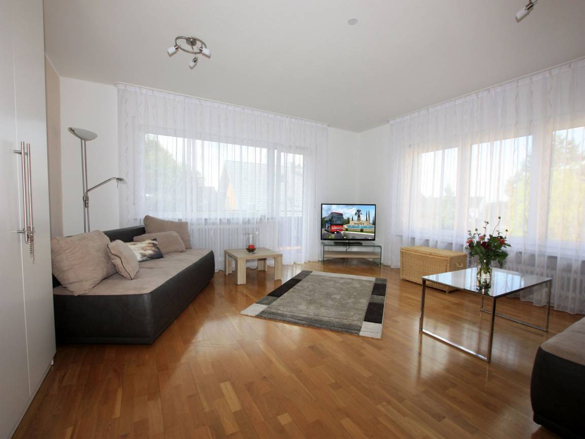 112 M² Ferienwohnung ∙ 3 Schlafzimmer ∙ 9 Gäste - Ettenheim