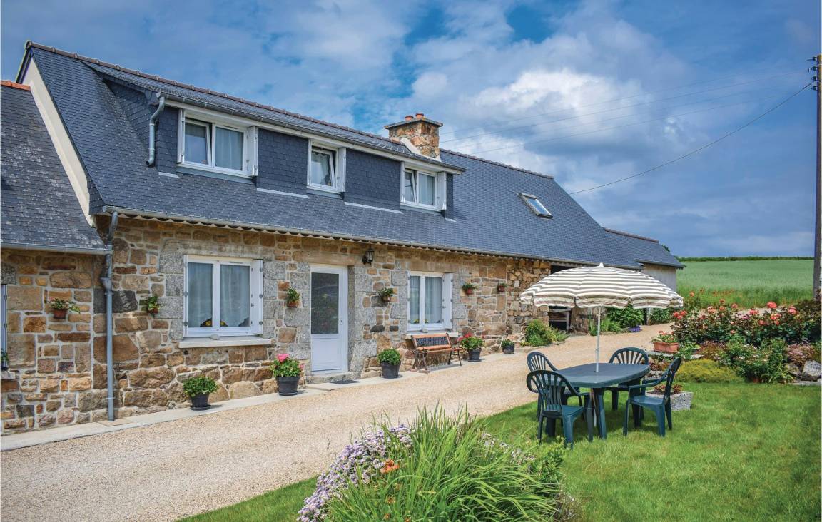 70 M² Duplex ∙ 3 Chambres ∙ 4 Personnes - Tréguier