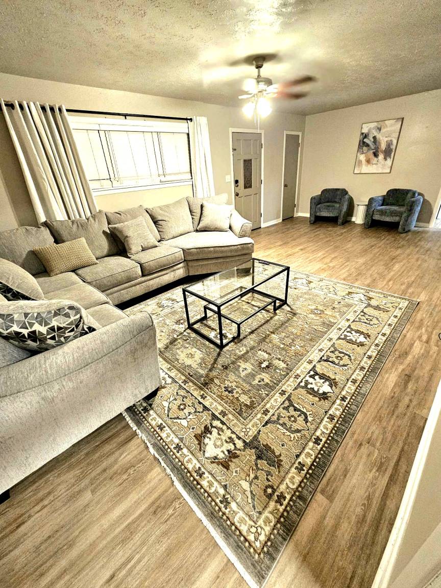 175 M² House ∙ 4 Bedrooms ∙ 8 Guests - Lubbock, TX