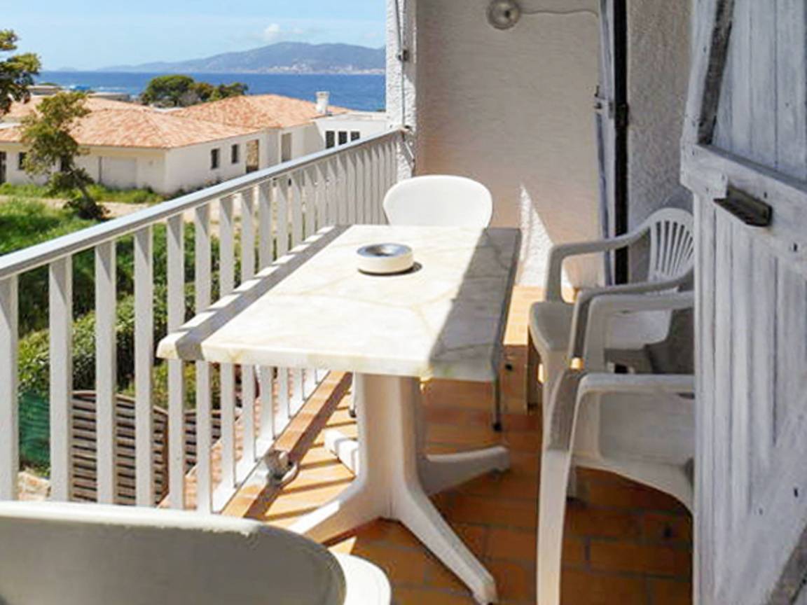 58 M² Ferienwohnung ∙ 1 Schlafzimmer ∙ 4 Gäste - Porticcio