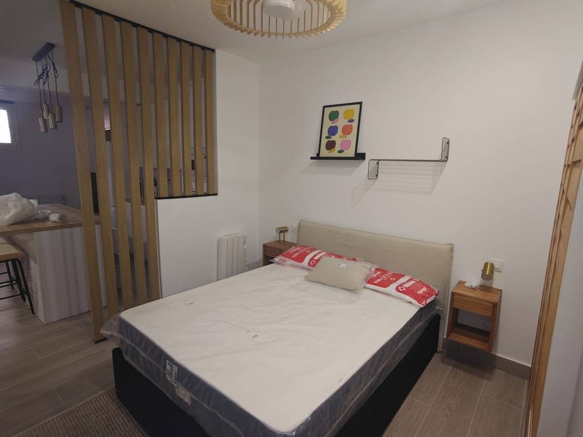20 M² Apartamento ∙ 1 Habitación ∙ 2 Huéspedes - San Sebastián de los Reyes