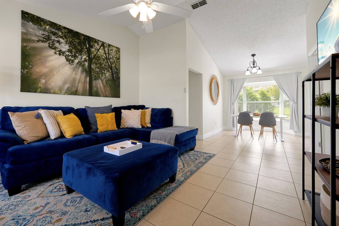 114 M² House ∙ 3 Bedrooms ∙ 5 Guests - DeLand, FL