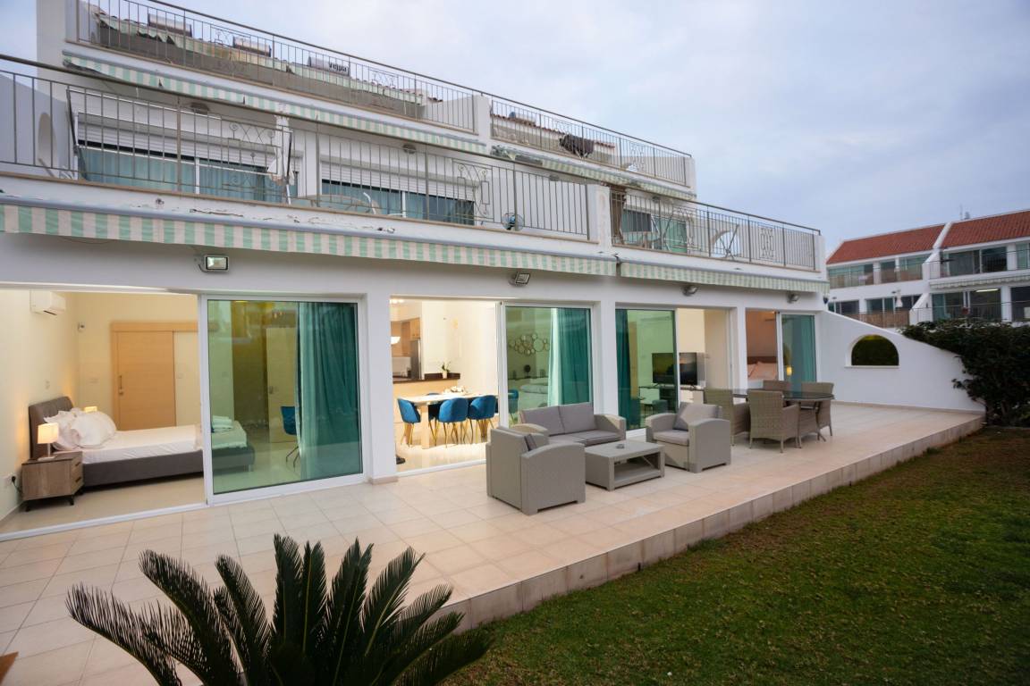 110 M² Apartamento ∙ 3 Habitaciones ∙ 6 Huéspedes - Limassol