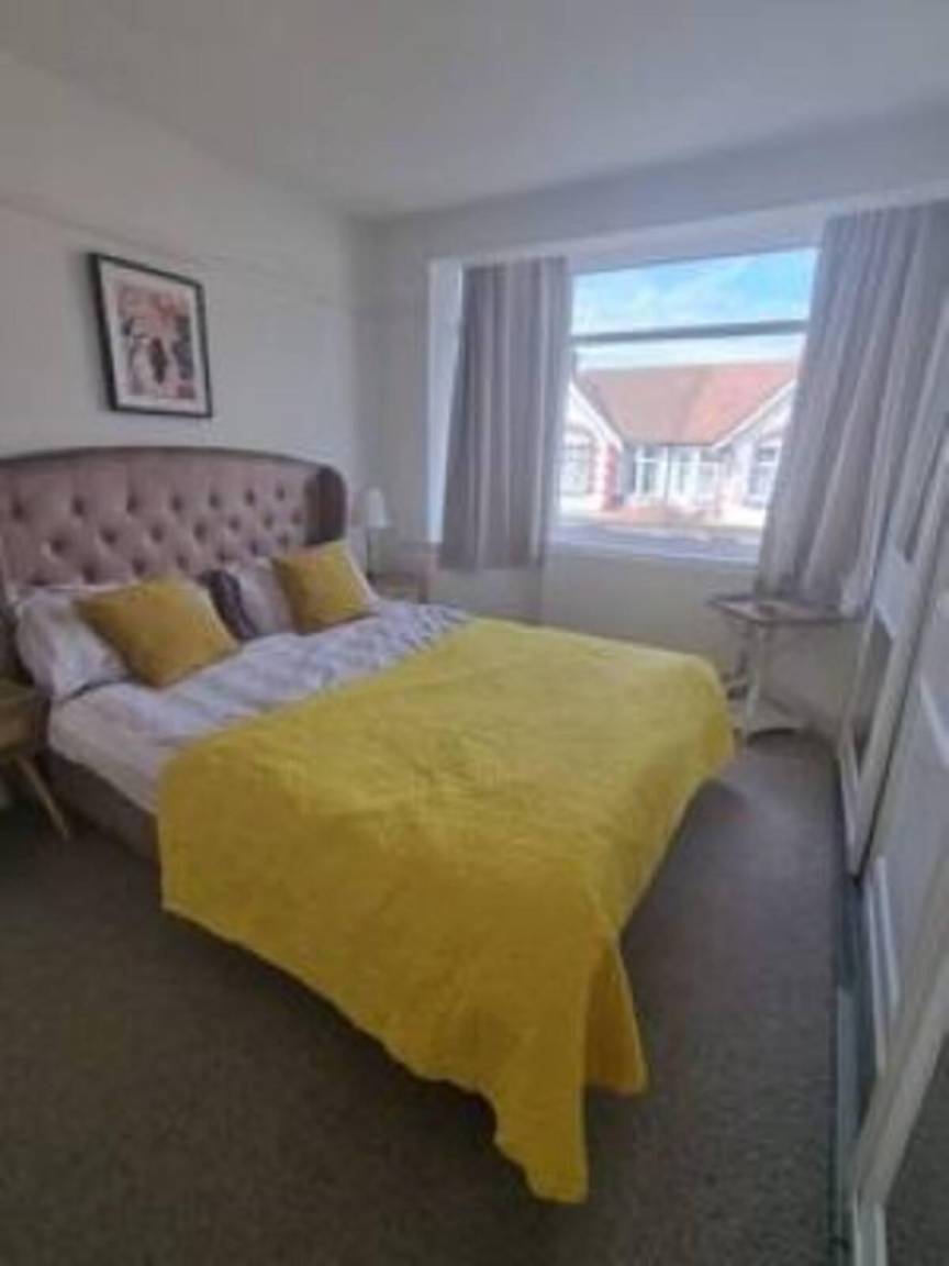 112 M² House ∙ 3 Bedrooms ∙ 6 Guests - London