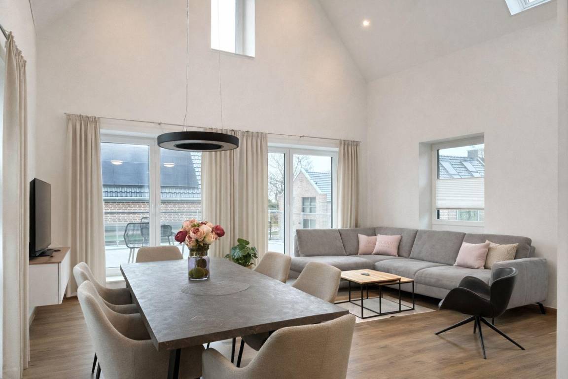 170 M² Huis ∙ 3 Slaapkamers ∙ 6 Gasten - Sande
