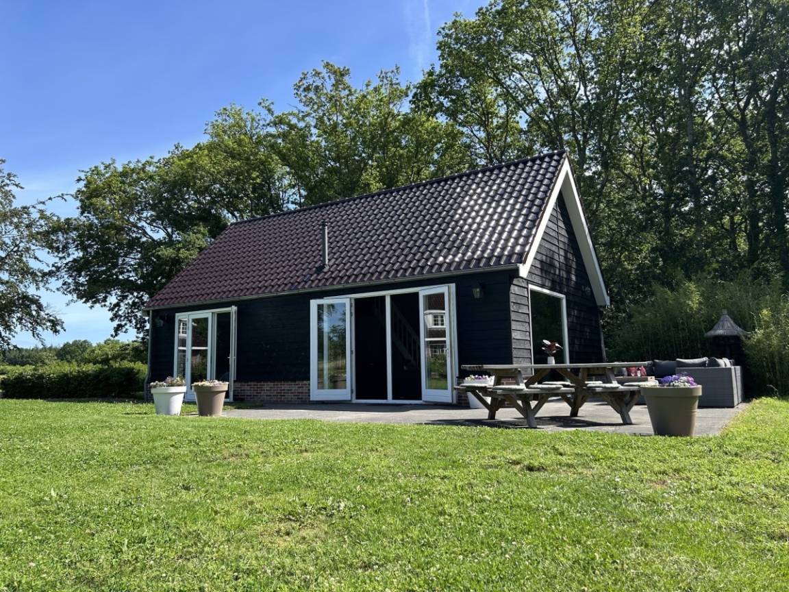 60 M² House ∙ 2 Bedrooms ∙ 4 Guests - Steenwijk