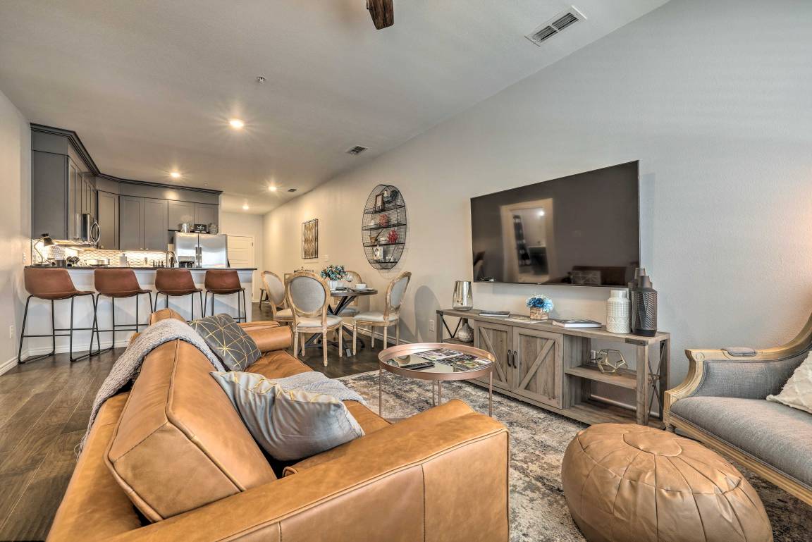102 M² Apartment ∙ 2 Bedrooms ∙ 4 Guests - Fredericksburg, TX