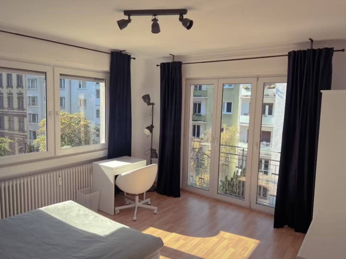 60 M² Apartment ∙ 2 Bedrooms ∙ 4 Guests - Frankfurt (Main) Hauptbahnhof