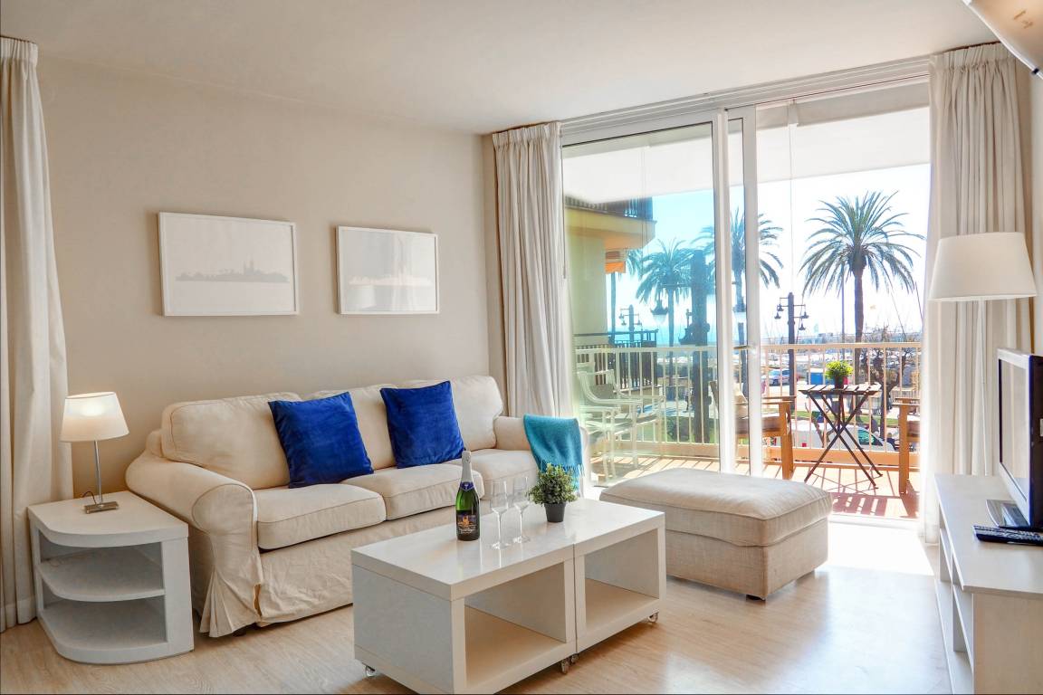 68 M² Apartment ∙ 2 Bedrooms ∙ 6 Guests - Sitges