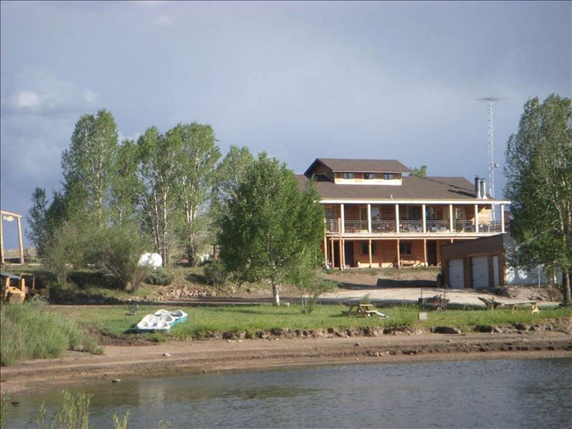 House ∙ 1 Bedroom ∙ 25 Guests - Westcliffe, CO