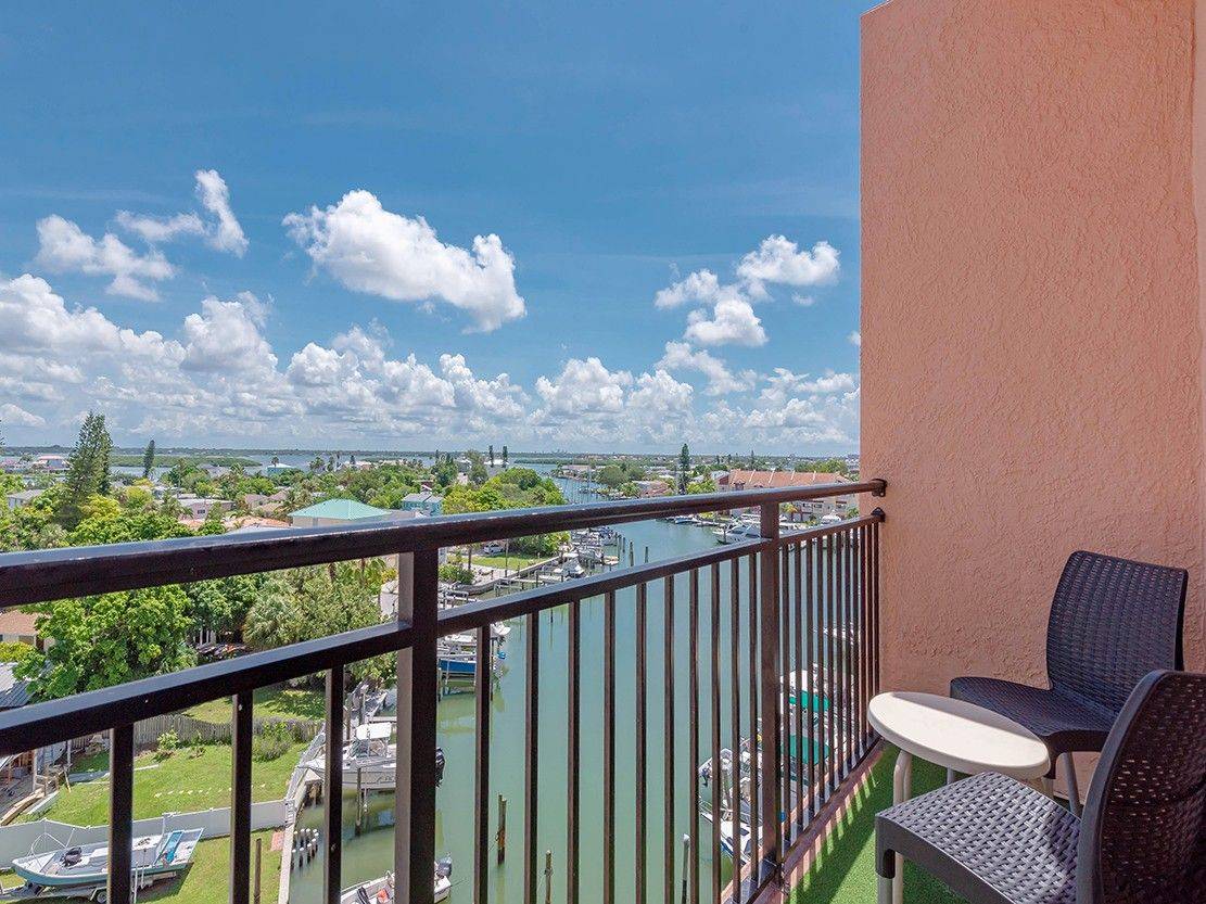 112 M² Appartement ∙ 3 Slaapkamers ∙ 6 Gasten - Madeira Beach, FL
