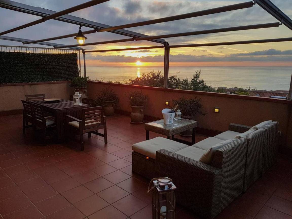 120 M² Appartement ∙ 4 Slaapkamers ∙ 6 Gasten - Cefalù