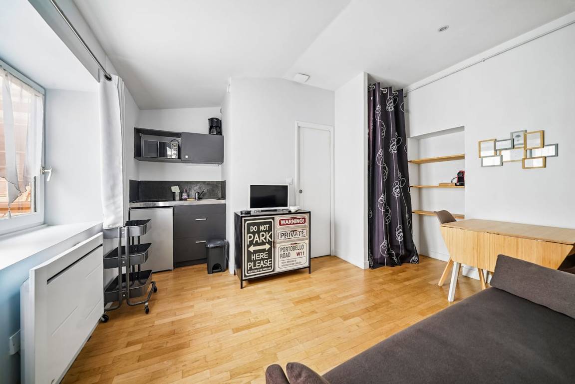 18 M² Apartment ∙ 2 Guests - Lyon