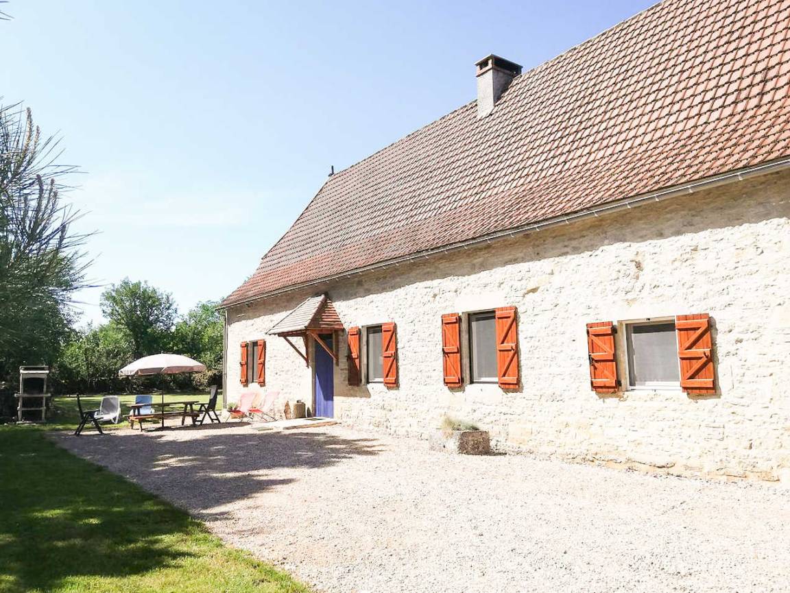 100 M² Gîte ∙ 2 Chambres ∙ 4 Personnes - Lot