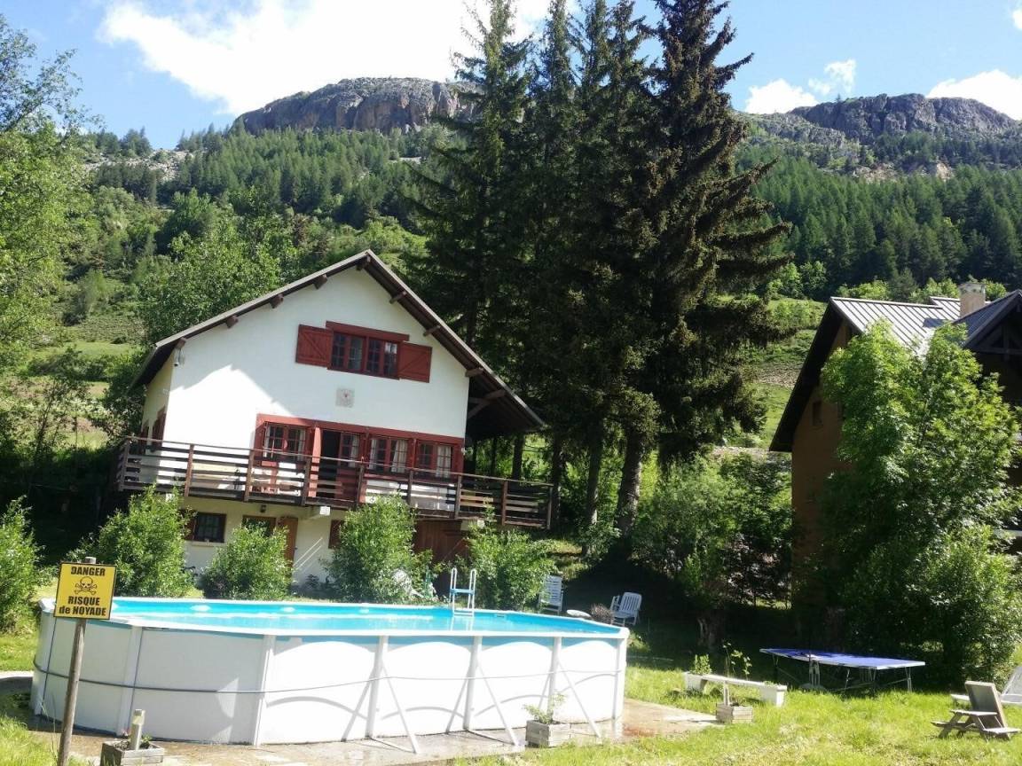 165 M² Chalet ∙ 7 Bedrooms ∙ 16 Guests - Névache