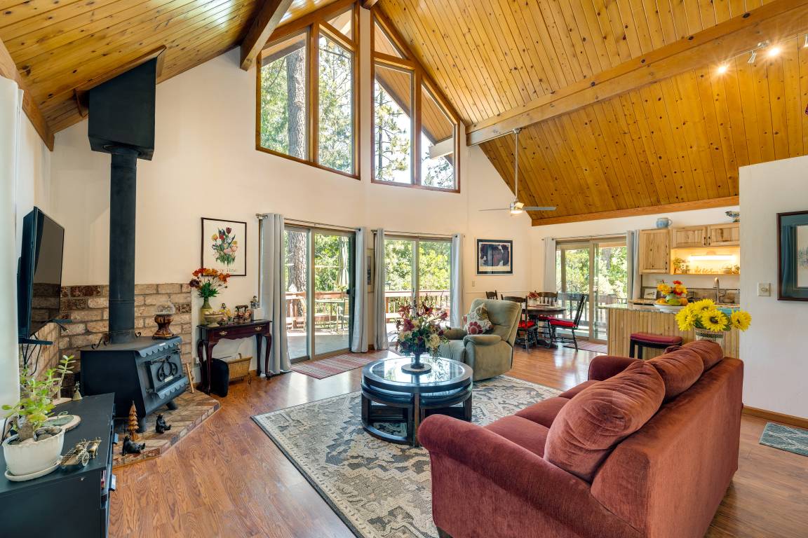 115 M² House ∙ 2 Bedrooms ∙ 5 Guests - Pine Mountain Lake, CA