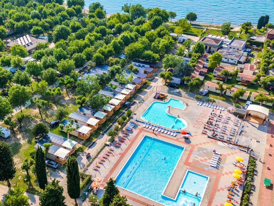 35 M² Bungalow ∙ 3 Bedrooms ∙ 6 Guests - Sirmione