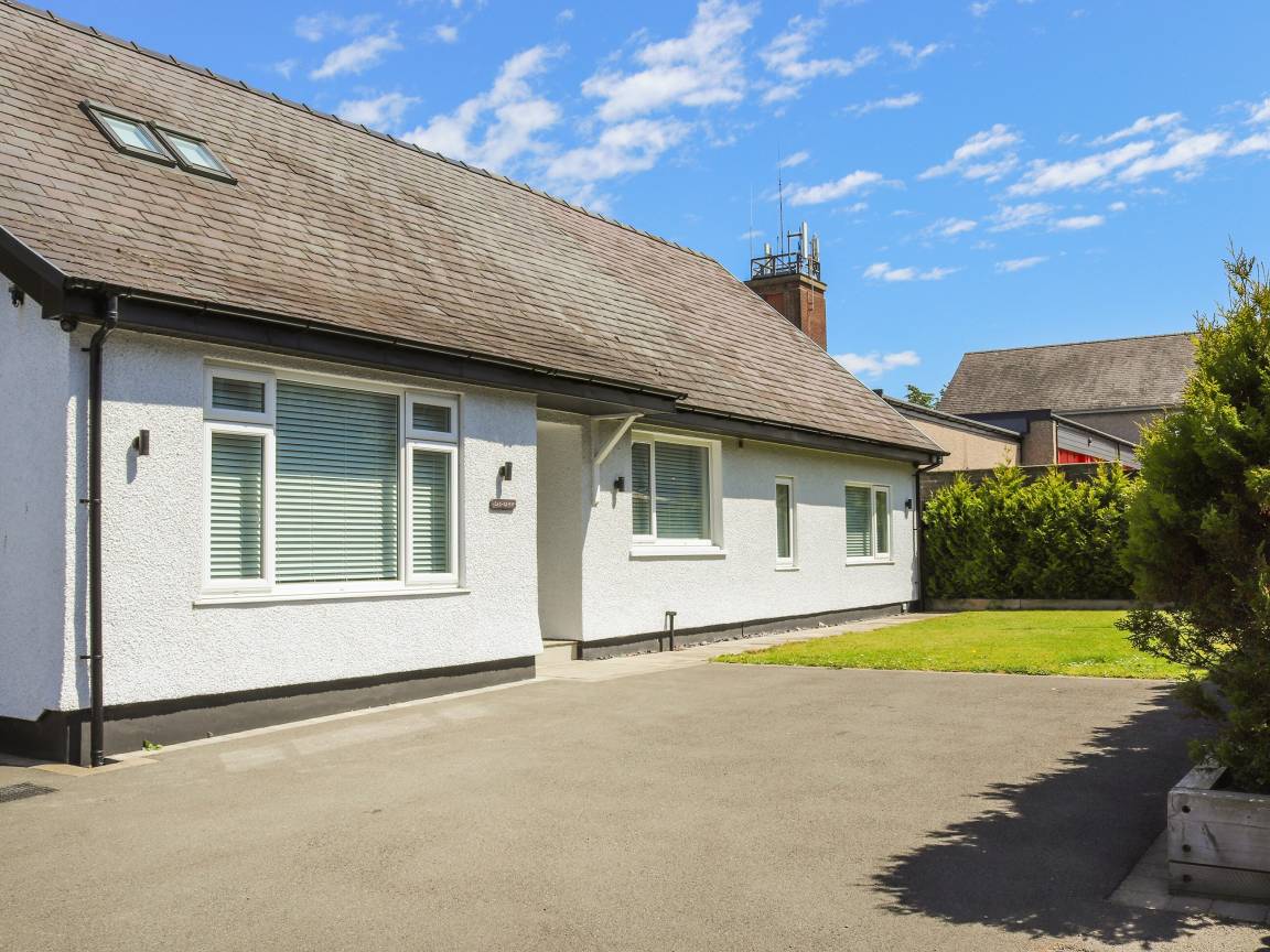 Cottage ∙ 4 Bedrooms ∙ 10 Guests - Anglesey