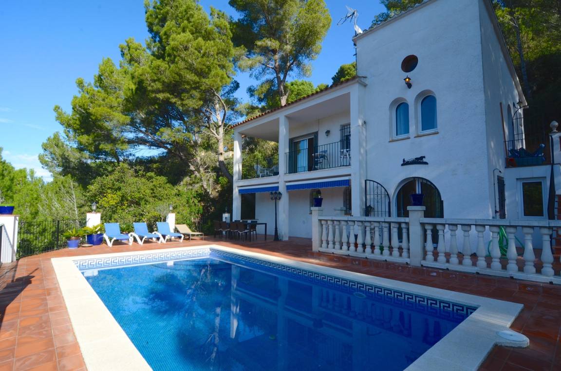 85 M² Villa ∙ 3 Bedrooms ∙ 6 Guests - Aigua Blava