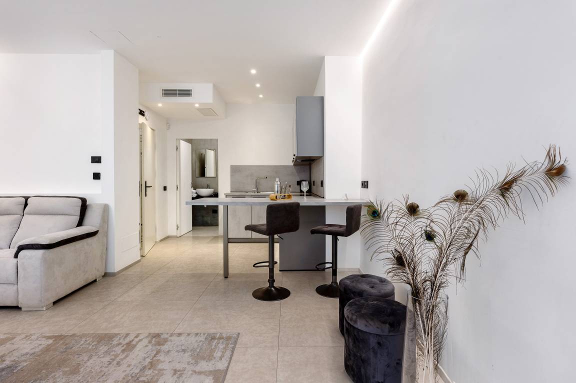 40 M² Studio Flat ∙ 1 Bedroom ∙ 3 Guests - Bolzano