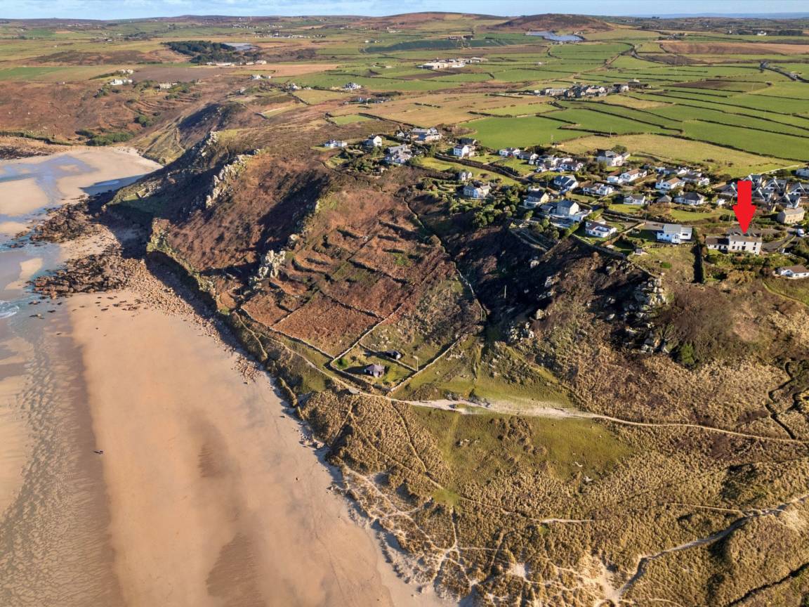 130 M² House ∙ 2 Bedrooms ∙ 4 Guests - Sennen Cove