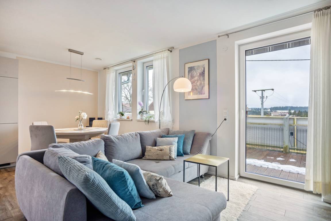 80 M² Ferienwohnung ∙ 2 Schlafzimmer ∙ 6 Gäste - Hayingen