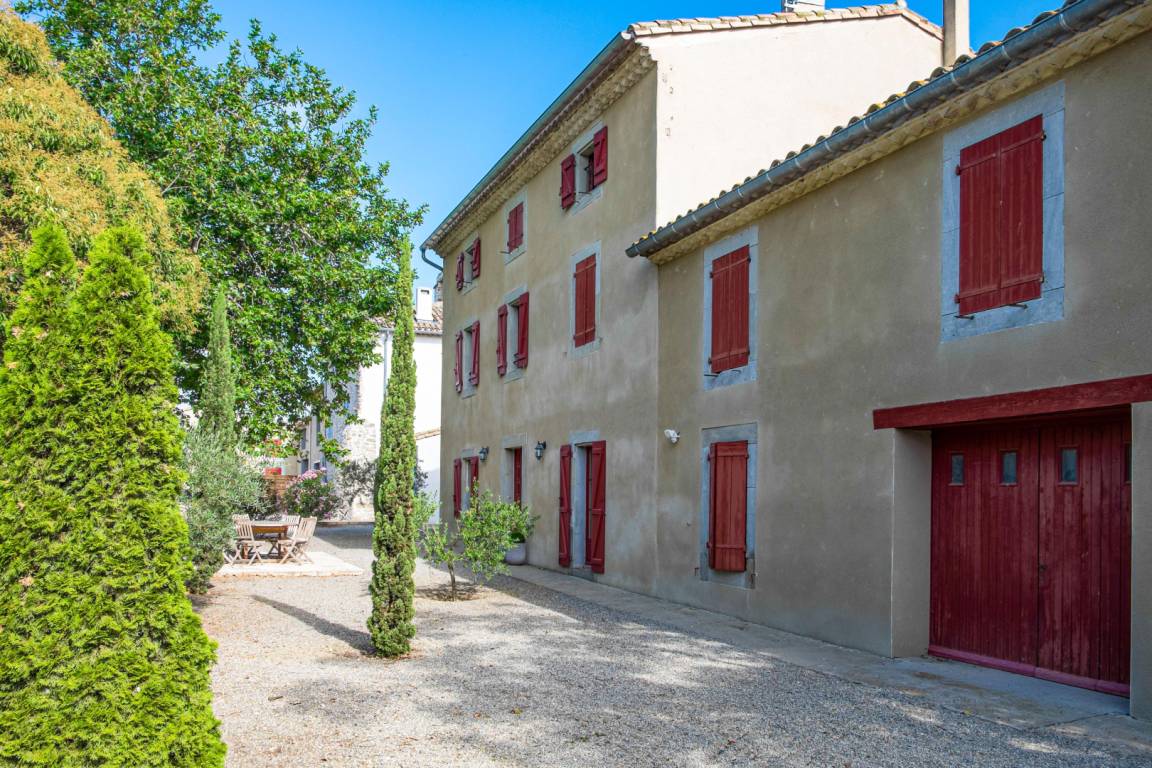 250 M² Gîte ∙ 5 Chambres ∙ 10 Personnes - Carcassonne