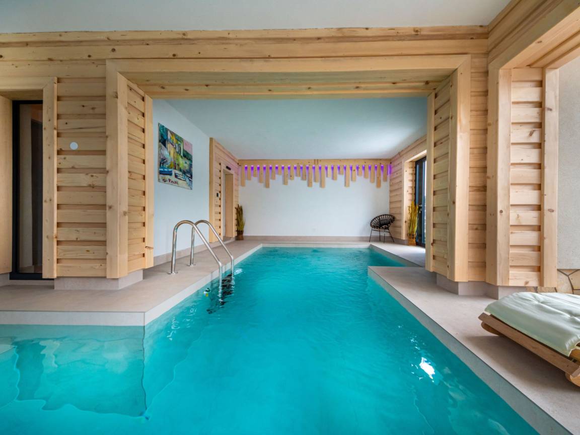 290 M² House ∙ 1 Bedroom ∙ 7 Guests - Osilnica