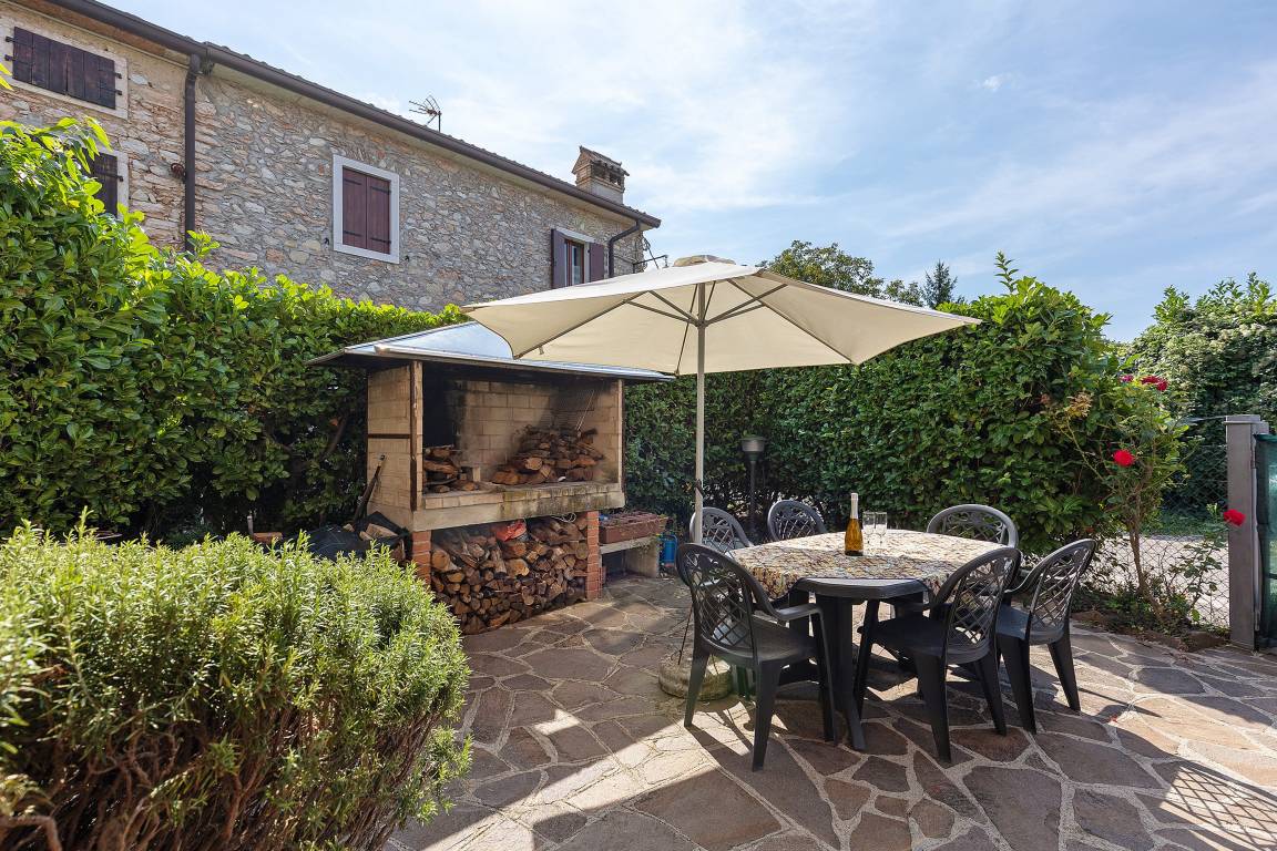 90 M² Ferienhaus ∙ 2 Schlafzimmer ∙ 4 Gäste - Torri del Benaco