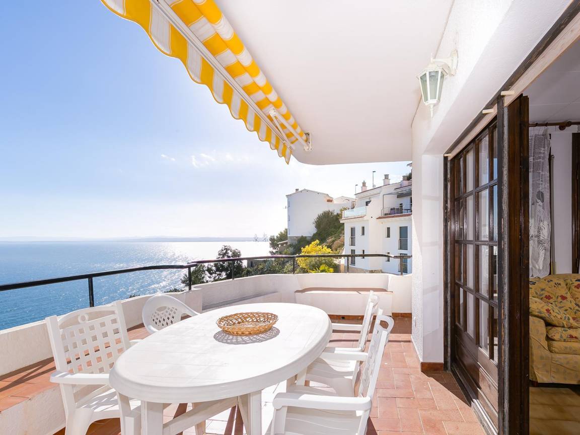 70 M² Apartment ∙ 2 Bedrooms ∙ 4 Guests - Cadaqués