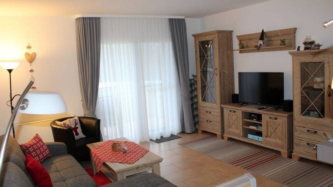 64 M² Ferienhaus ∙ 2 Schlafzimmer ∙ 5 Gäste - Steingaden