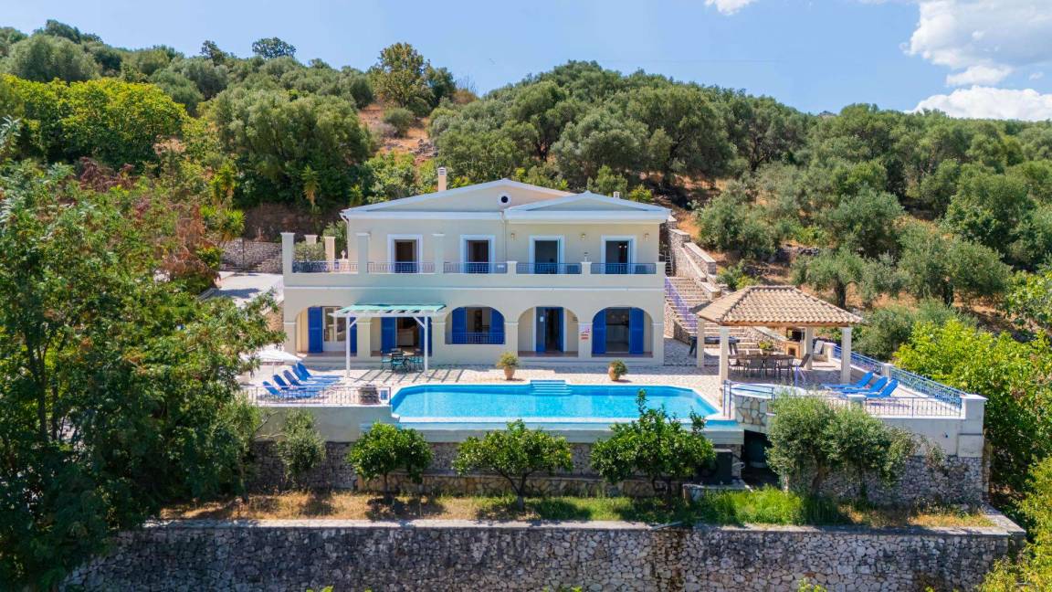 Villa ∙ 6 Bedrooms ∙ 12 Guests - Kalami