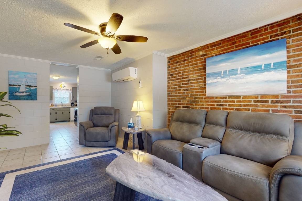 Apartment ∙ 2 Bedrooms ∙ 4 Guests - Wrightsville Beach, NC