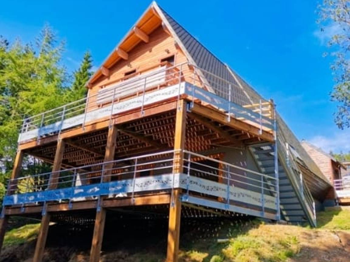 175 M² Chalet ∙ 6 Bedrooms ∙ 14 Guests - Loire