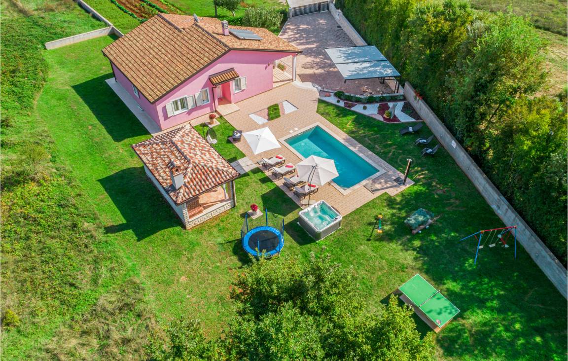 100 M² Maison De Vacances ∙ 3 Chambres ∙ 8 Personnes - Labin