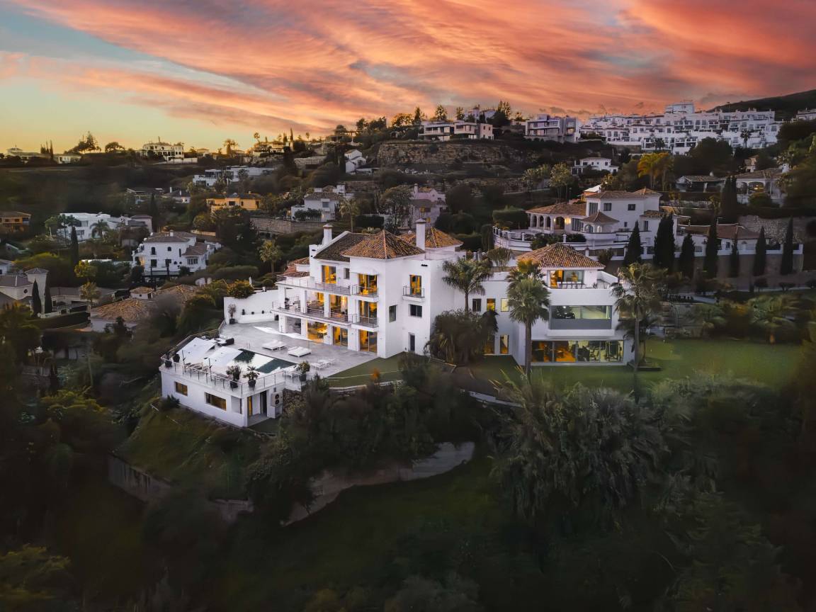 Villa ∙ 10 Chambres ∙ 20 Personnes - Benahavís