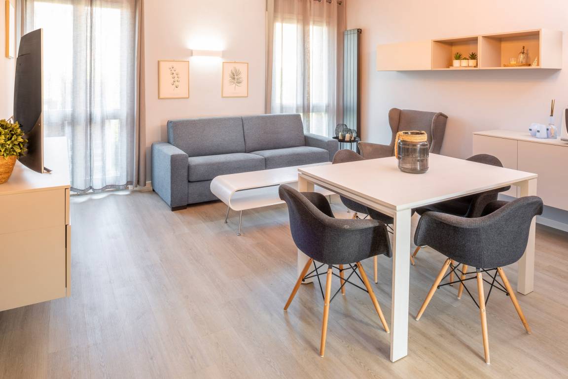 75 M² Apartment ∙ 1 Bedroom ∙ 6 Guests - Bardolino commune, Italy