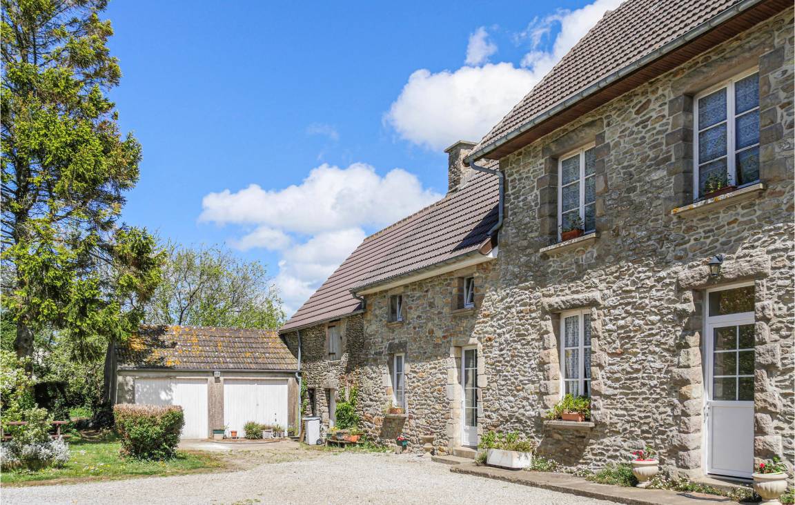 76 M² Maison De Vacances ∙ 1 Chambre ∙ 6 Personnes - Château des Ravalet