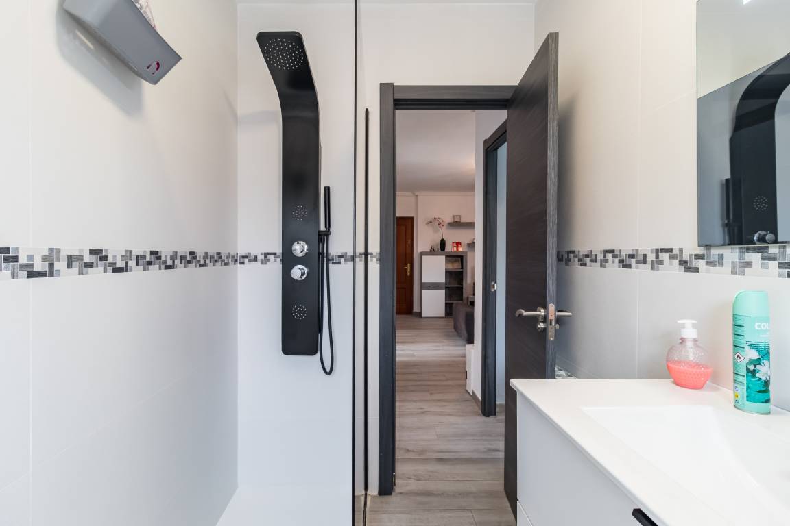 78 M² Apartamento ∙ 3 Habitaciones ∙ 6 Huéspedes - Suances