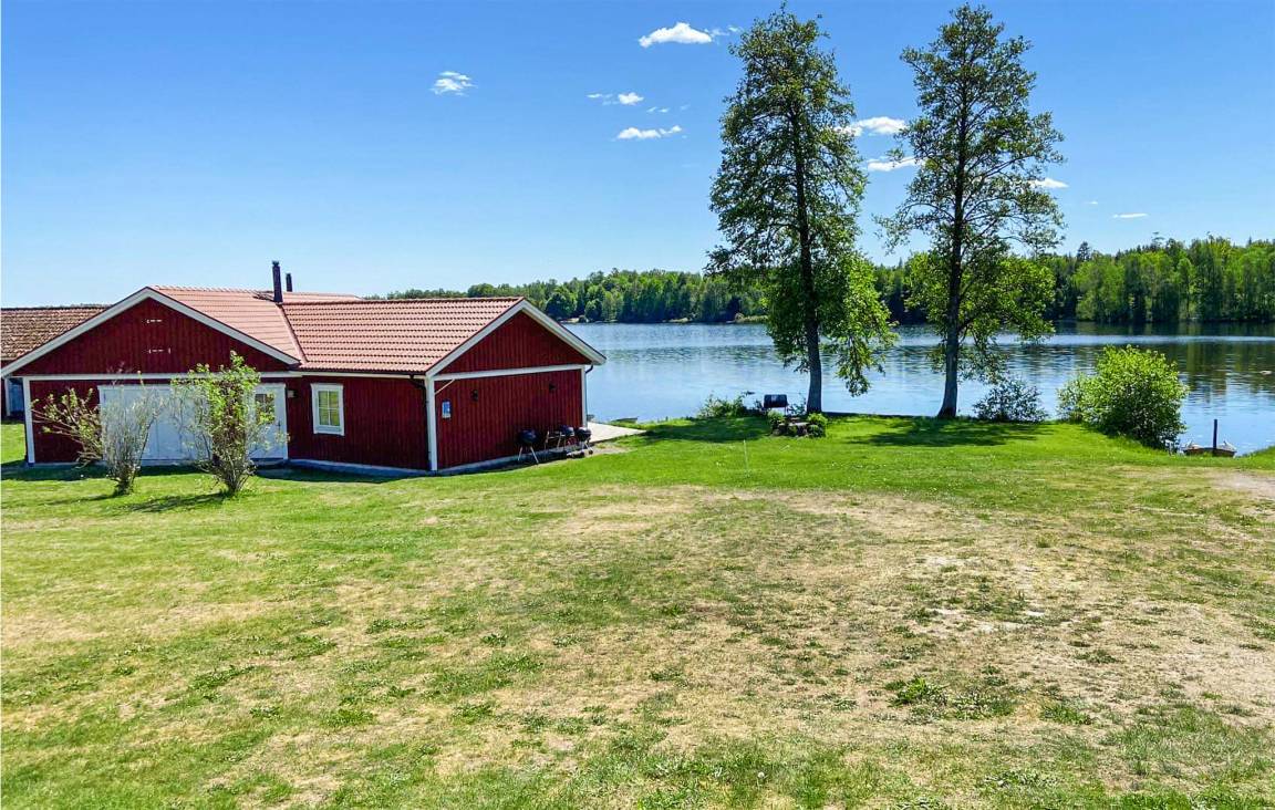350 M² Ferienhaus ∙ 7 Schlafzimmer ∙ 22 Gäste - Tingsryd