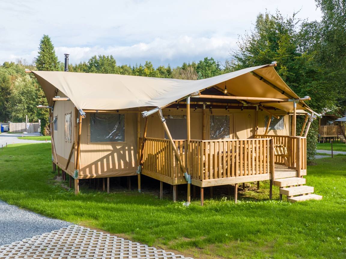 65 M² Tent ∙ 3 Bedrooms ∙ 6 Guests - Belgium